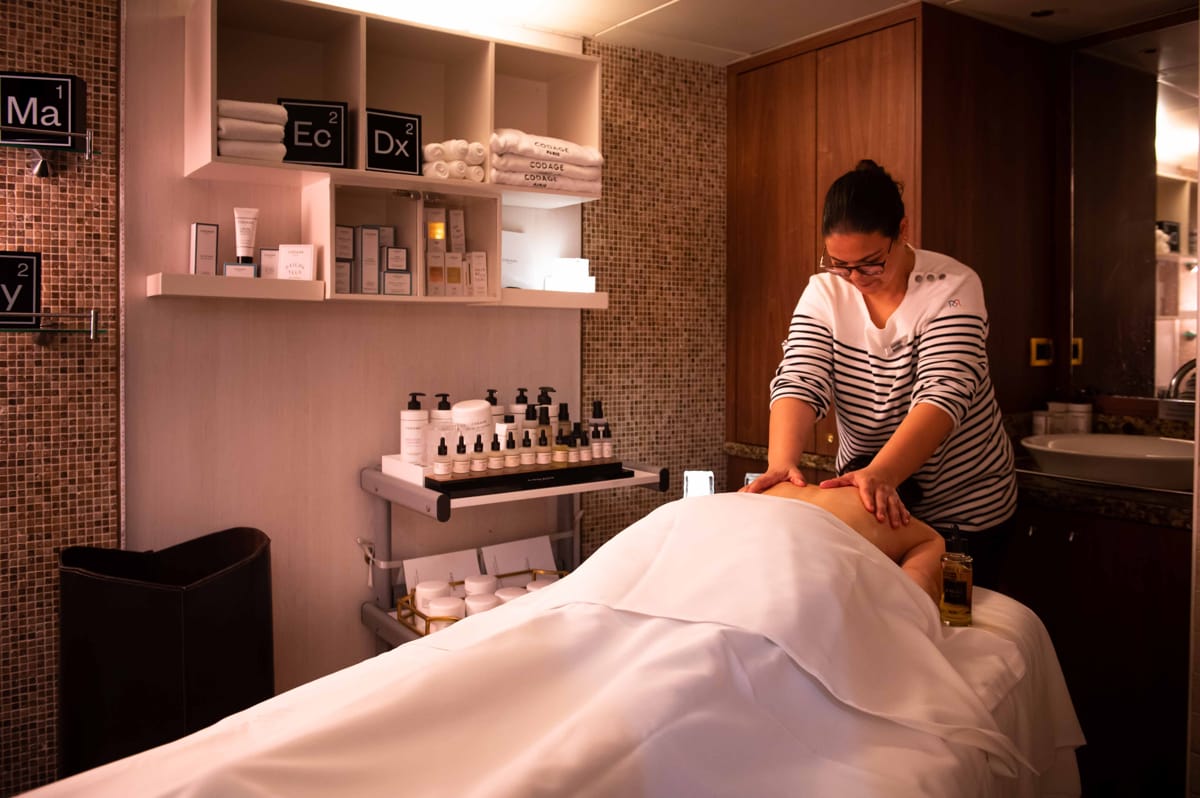 Exploris One: Tarifs 2026 à bord du Exploris One