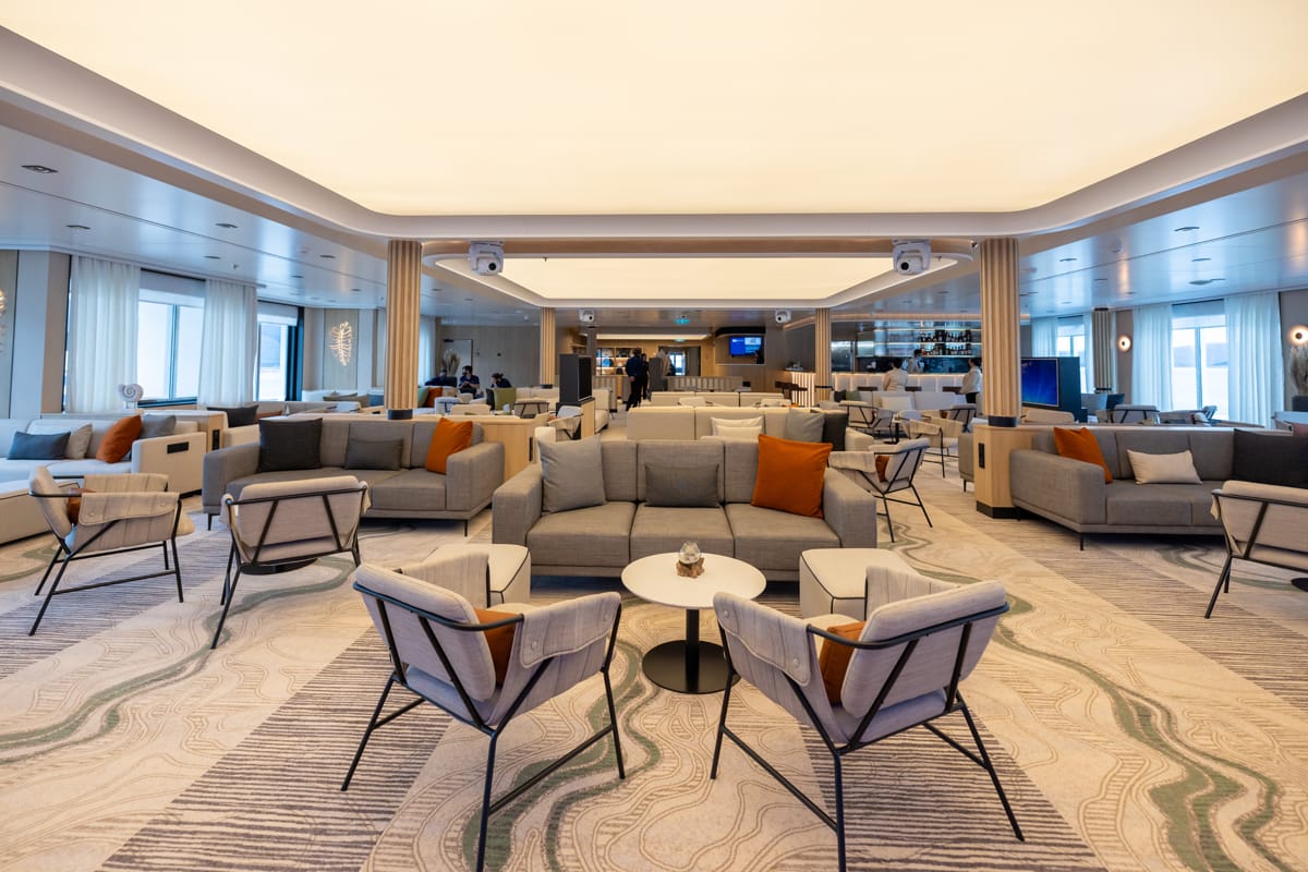 SH Minerva: Tariffe e Offerte 2024 a bordo del SH Minerva...