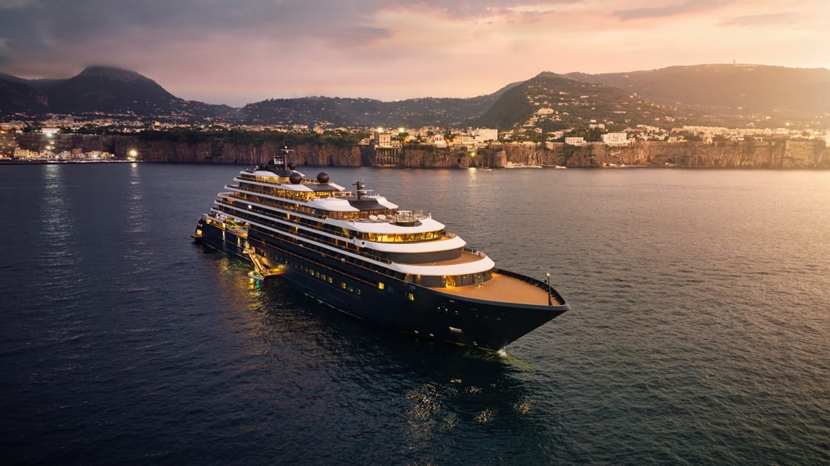 Crociera a partire da 9375 € sur Evrima (The Ritz-Carlton Yacht Collection)